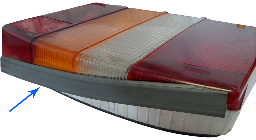 Light Trim Right - The Chevronic Centre