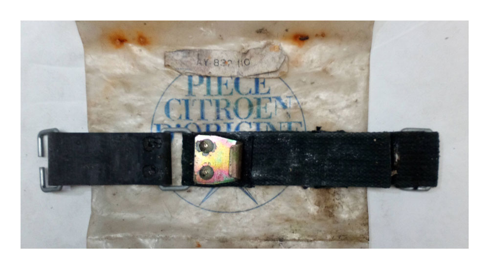 Citroen Dyane Boot Strap - Part No: AY832110 - The Chevronic Centre