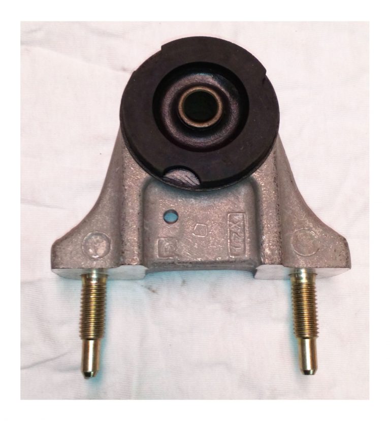 BX Rear Subframe Mount Part Number : 95632593 - The Chevronic Centre