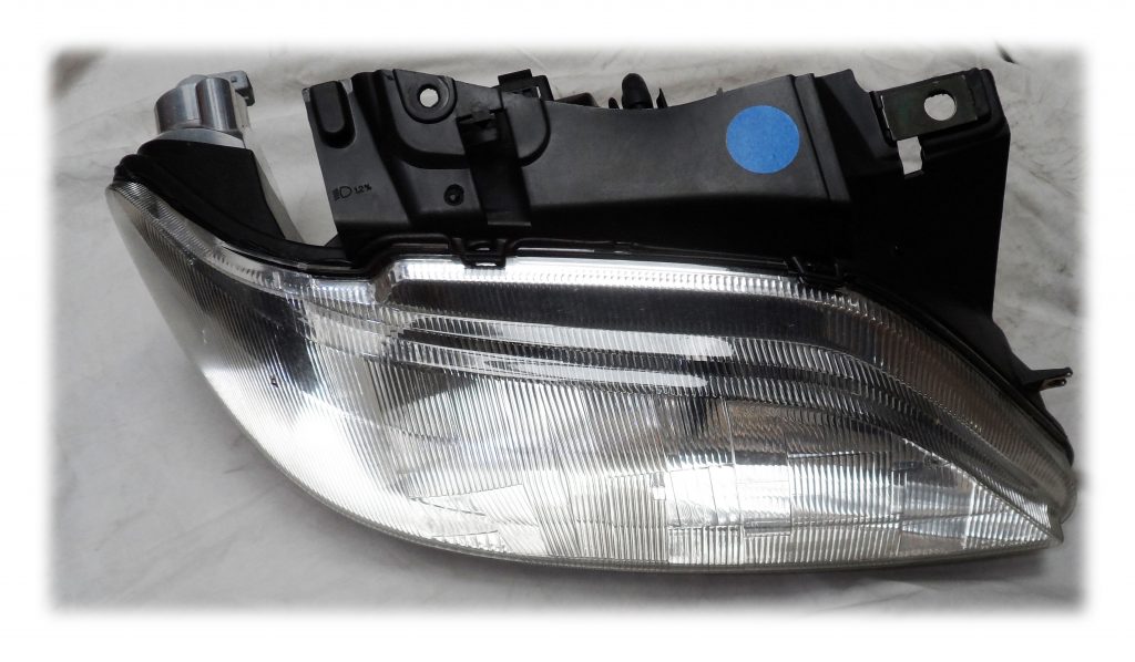 Xsara Right Hand Headlamp - The Chevronic Centre